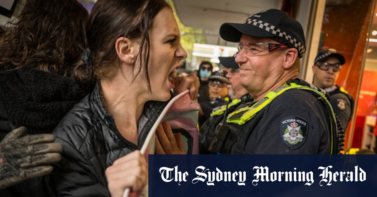 Trans-rights activists and police clash in Melbourne CBD - Australian ...