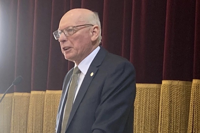 Cain's shock resignation over Liberal leadership - Australian Online News