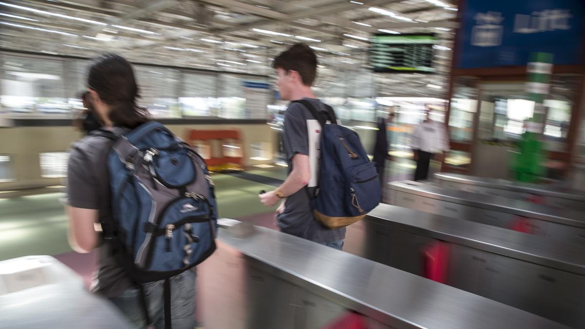 Transperth trains on Thornlie-Cockburn line cancelled after incident ...