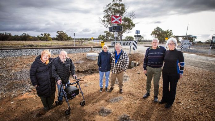 Railway ‘disgrace’: Families still fighting for train lighting ...