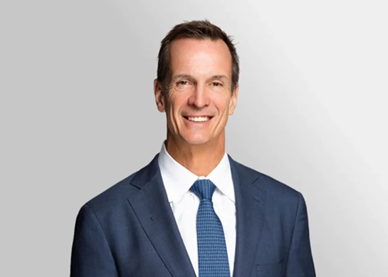 US investor Advent International swoops on fast-growing share services ...