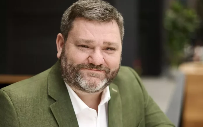 PAUL MURRAY LIVE turns 15 as Sky News rolls out anniversary edition ...