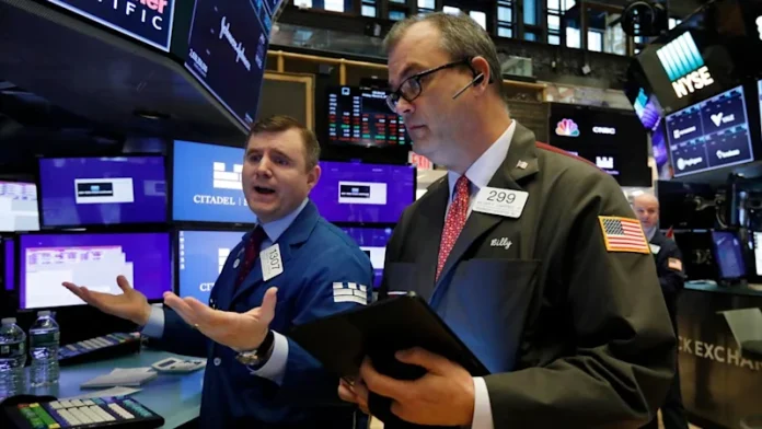 Markets today: Oil prices slide, AI stocks weigh on Wall Street, ASX ...