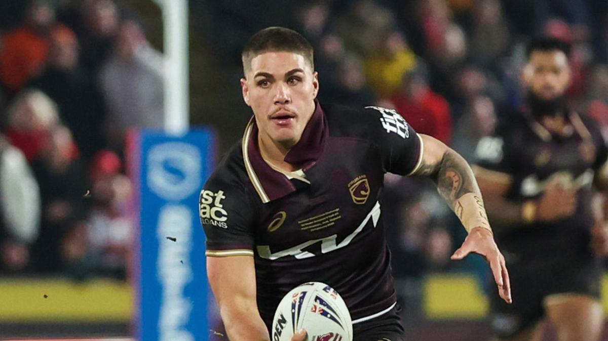 Reece Walsh flops as Hull KR stun Brisbane Broncos in World Club ...