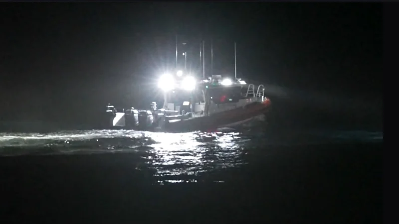 WA news LIVE: Swimmer still missing off Trigg beach - Australian Online ...
