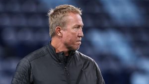 Roosters coach Trent Robinson asks questions about own club after Kane ...