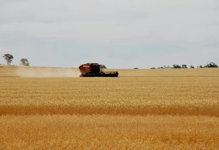 Diesel Mechanic shortage threatens key plant and harvest windows ...